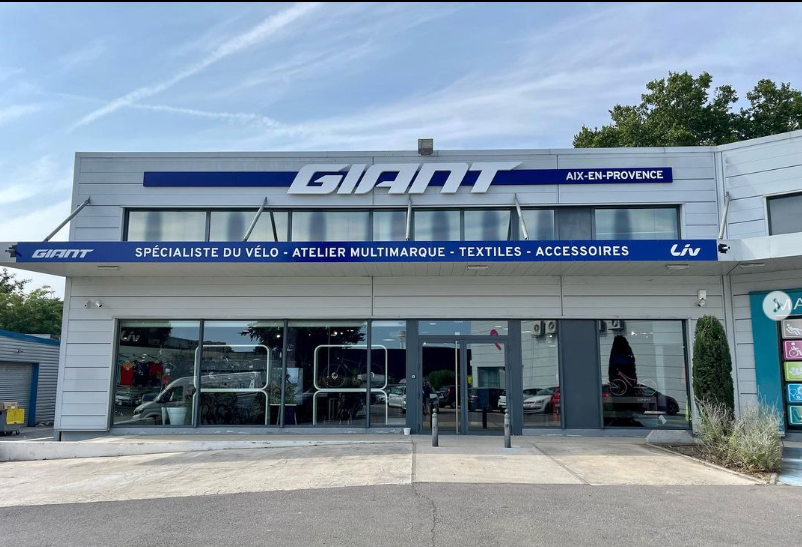 Giant store • Office de Tourisme d'Aix-en-Provence - Travel